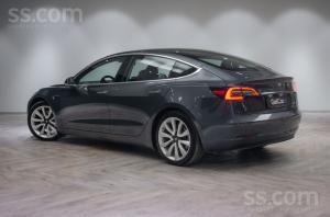 Pelēks Tesla Model 3 2019 Rīga, ar dzinēja tilpumu 0.00 L un nobraukumu 122 tūkst. km par 19900 €, foto 10 vietnē AUTOMOTO.COM.LV