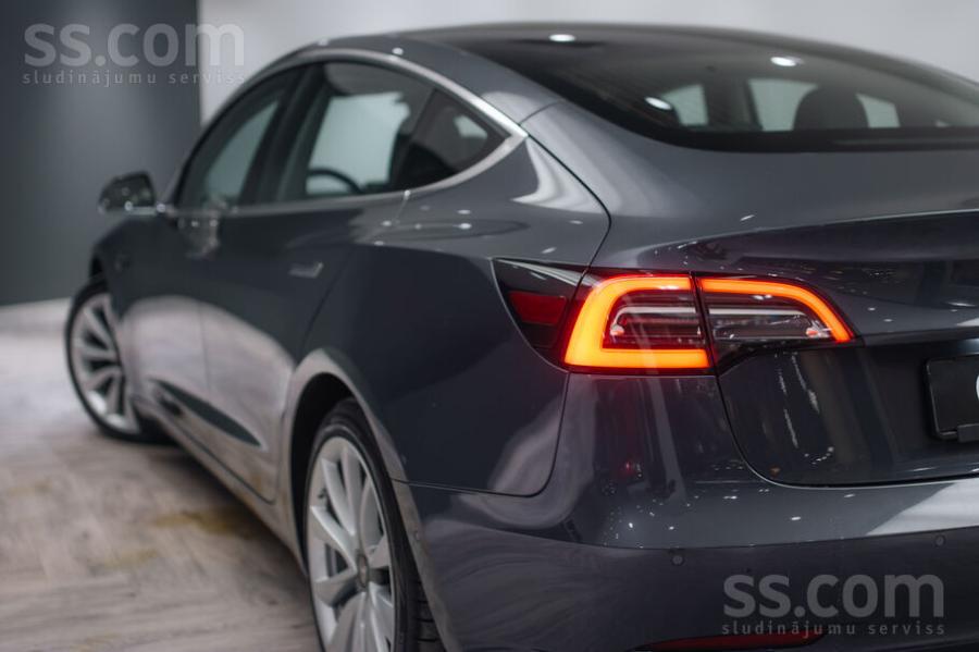 Pelēks Tesla Model 3 2019 Rīga, ar dzinēja tilpumu 0.00 L un nobraukumu 122 tūkst. km par 19900 €, foto 11 vietnē AUTOMOTO.COM.LV