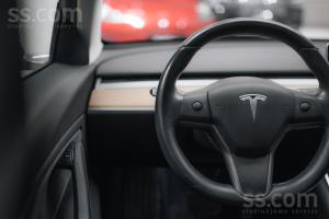 Pelēks Tesla Model 3 2019 Rīga, ar dzinēja tilpumu 0.00 L un nobraukumu 122 tūkst. km par 19900 €, foto 16 vietnē AUTOMOTO.COM.LV