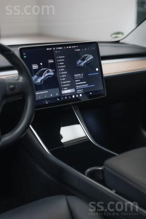 Pelēks Tesla Model 3 2019 Rīga, ar dzinēja tilpumu 0.00 L un nobraukumu 122 tūkst. km par 19900 €, foto 18 vietnē AUTOMOTO.COM.LV