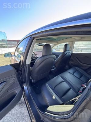 Pelēks Tesla Model 3 2019 Rīga, ar dzinēja tilpumu 0.00 L un nobraukumu 128 tūkst. km par 16850 €, foto 7 vietnē AUTOMOTO.COM.LV