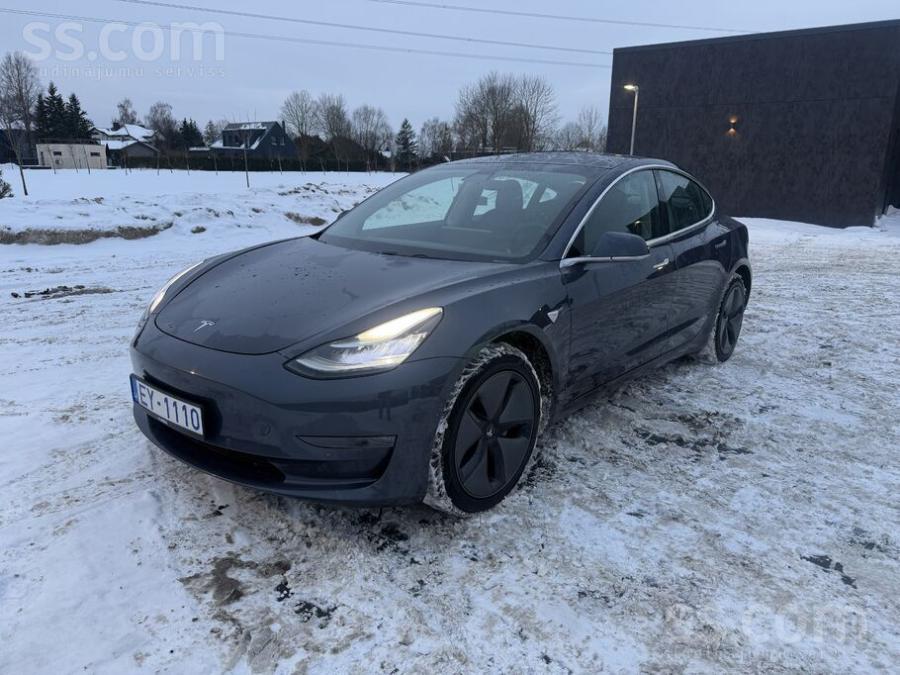 Pelēks Tesla Model 3 2019 Rīga, ar dzinēja tilpumu 0.00 L un nobraukumu 110 tūkst. km par 19900 €, foto 1 vietnē AUTOMOTO.COM.LV