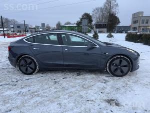 Pelēks Tesla Model 3 2019 Rīga, ar dzinēja tilpumu 0.00 L un nobraukumu 110 tūkst. km par 19900 €, foto 4 vietnē AUTOMOTO.COM.LV