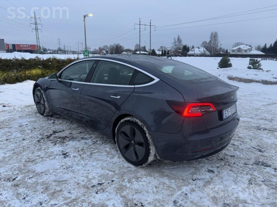 Pelēks Tesla Model 3 2019 Rīga, ar dzinēja tilpumu 0.00 L un nobraukumu 110 tūkst. km par 19900 €, foto 8 vietnē AUTOMOTO.COM.LV