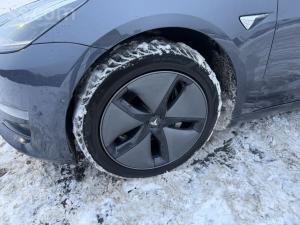 Pelēks Tesla Model 3 2019 Rīga, ar dzinēja tilpumu 0.00 L un nobraukumu 110 tūkst. km par 19900 €, foto 11 vietnē AUTOMOTO.COM.LV