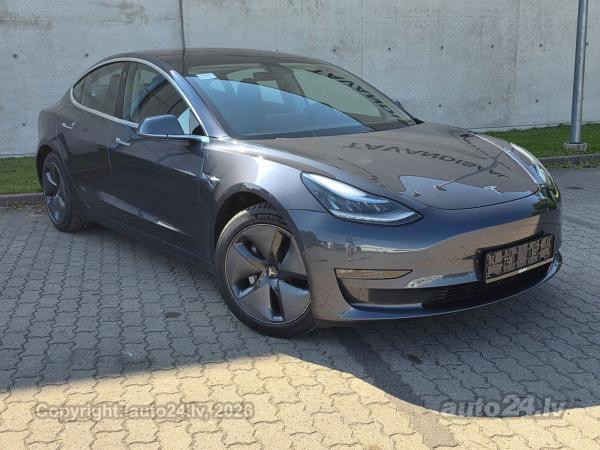 Grey Tesla Model 3 2019 in Viljandi, with an engine capacity of 0.00 L and mileage of 124 thousand km for 22500 €, photo 1 on AUTOMOTO.COM.LV
