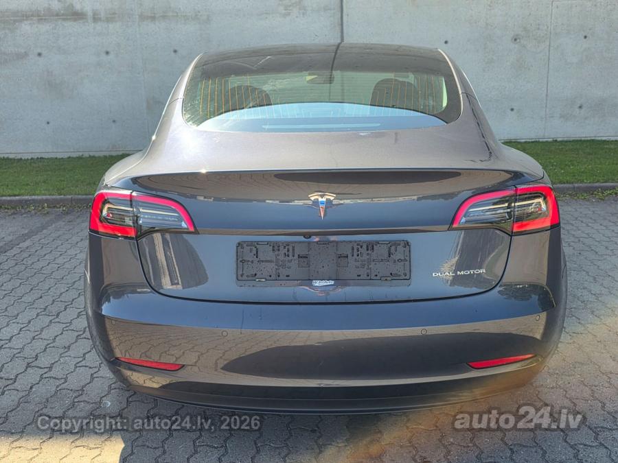 Pelēks Tesla Model 3 2019 Viljandi, ar dzinēja tilpumu 0.00 L un nobraukumu 124 tūkst. km par 22500 €, foto 5 vietnē AUTOMOTO.COM.LV