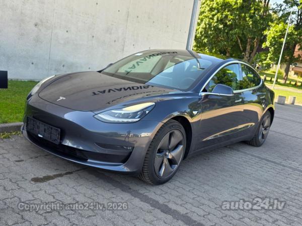 Grey Tesla Model 3 2019 in Viljandi, with an engine capacity of 0.00 L and mileage of 124 thousand km for 22500 €, photo 6 on AUTOMOTO.COM.LV