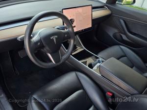 Pelēks Tesla Model 3 2019 Viljandi, ar dzinēja tilpumu 0.00 L un nobraukumu 124 tūkst. km par 22500 €, foto 11 vietnē AUTOMOTO.COM.LV