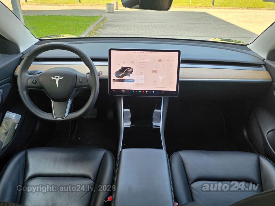 Pelēks Tesla Model 3 2019 Viljandi, ar dzinēja tilpumu 0.00 L un nobraukumu 124 tūkst. km par 22500 €, foto 14 vietnē AUTOMOTO.COM.LV