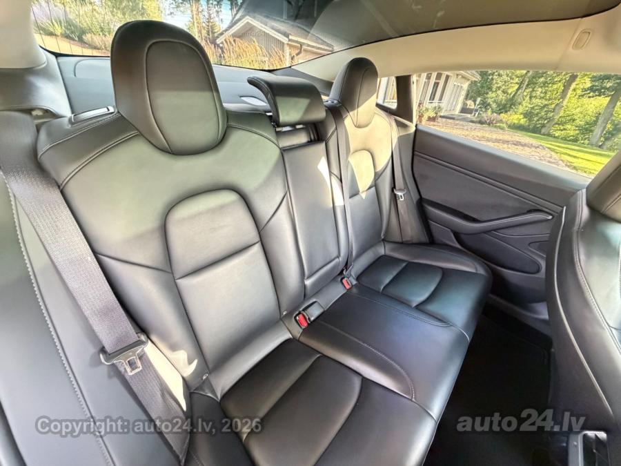 Pelēks Tesla Model 3 2019 Tallina, ar dzinēja tilpumu 0.00 L un nobraukumu 193 tūkst. km par 25000 €, foto 8 vietnē AUTOMOTO.COM.LV