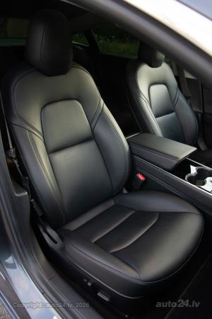 Pelēks Tesla Model 3 2019 Pērnava, ar dzinēja tilpumu 0.00 L un nobraukumu 162 tūkst. km par 21990 €, foto 16 vietnē AUTOMOTO.COM.LV