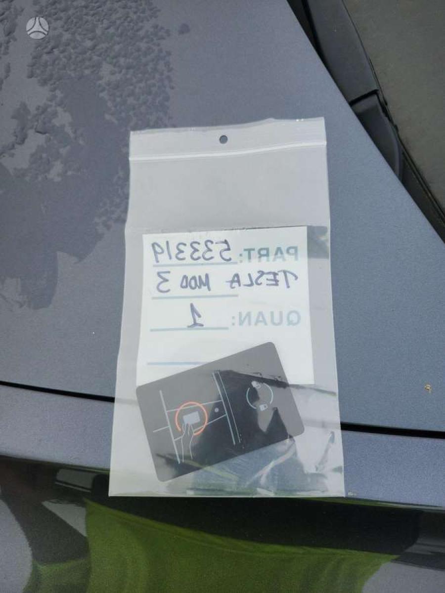 Grey Tesla Model 3 2019 in Klaipeda, with an engine capacity of 0.00 L and mileage of 210 thousand km for 10200 €, photo 13 on AUTOMOTO.COM.LV