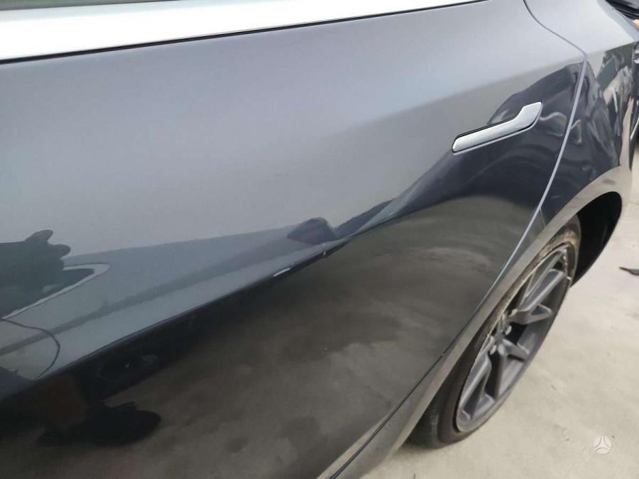 Grey Tesla Model 3 2019 in Klaipeda, with an engine capacity of 0.00 L and mileage of 210 thousand km for 10200 €, photo 22 on AUTOMOTO.COM.LV