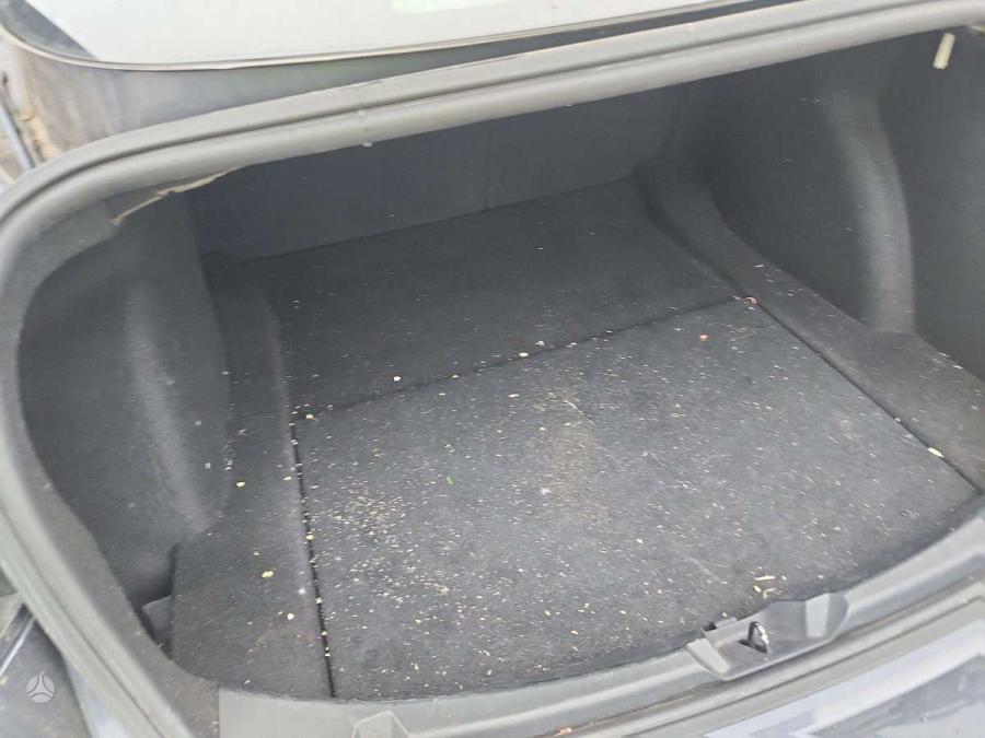 Grey Tesla Model 3 2019 in Klaipeda, with an engine capacity of 0.00 L and mileage of 210 thousand km for 10200 €, photo 26 on AUTOMOTO.COM.LV