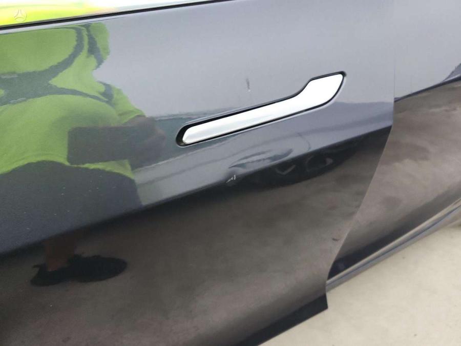 Grey Tesla Model 3 2019 in Klaipeda, with an engine capacity of 0.00 L and mileage of 210 thousand km for 10200 €, photo 27 on AUTOMOTO.COM.LV