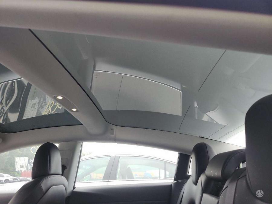 Grey Tesla Model 3 2019 in Klaipeda, with an engine capacity of 0.00 L and mileage of 210 thousand km for 10200 €, photo 30 on AUTOMOTO.COM.LV
