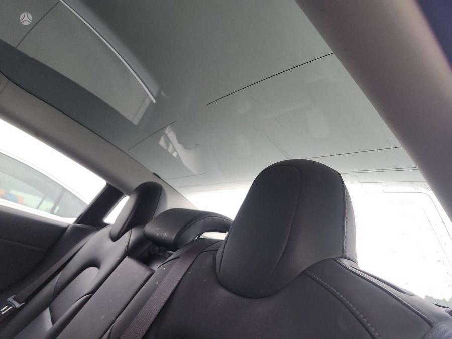 Grey Tesla Model 3 2019 in Klaipeda, with an engine capacity of 0.00 L and mileage of 210 thousand km for 10200 €, photo 31 on AUTOMOTO.COM.LV