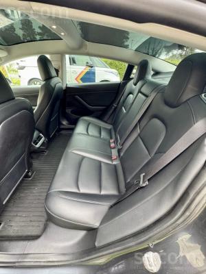 Pelēks Tesla Model 3 2019 Rīga, ar dzinēja tilpumu 0.00 L un nobraukumu 185 tūkst. km par 18777 €, foto 6 vietnē AUTOMOTO.COM.LV