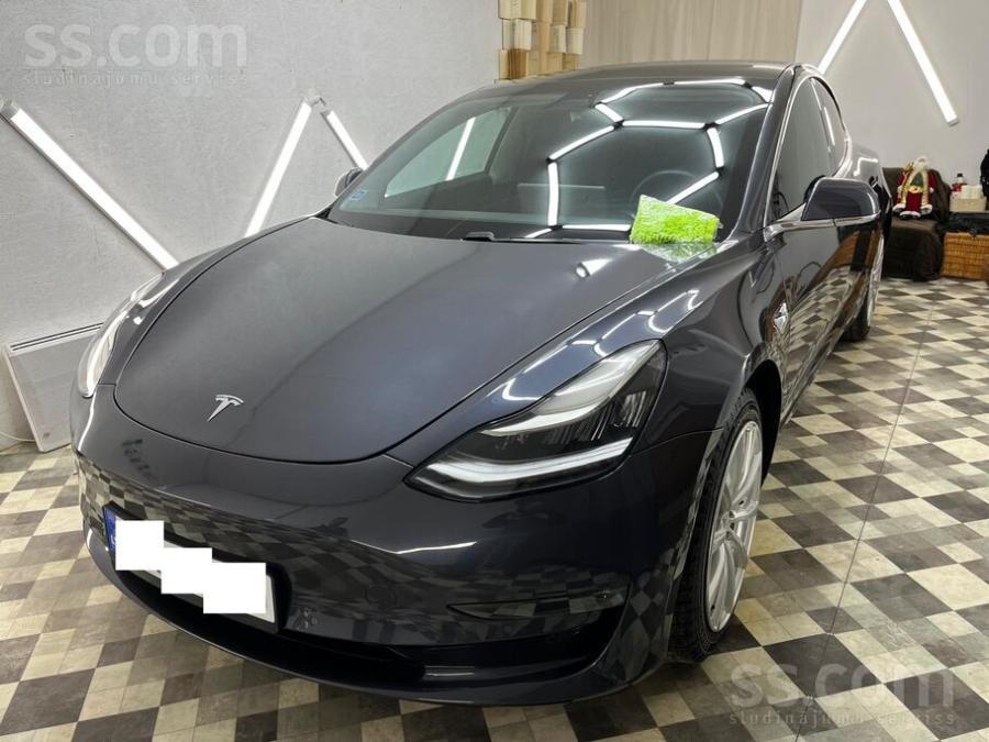Pelēks Tesla Model 3 2020 Rīga, ar dzinēja tilpumu 0.00 L un nobraukumu 68 tūkst. km par 25000 €, foto 4 vietnē AUTOMOTO.COM.LV