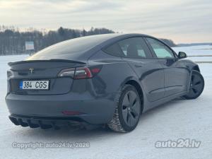 Pelēks Tesla Model 3 2020 Viljandi, ar dzinēja tilpumu 0.00 L un nobraukumu 182 tūkst. km par 16000 €, foto 4 vietnē AUTOMOTO.COM.LV