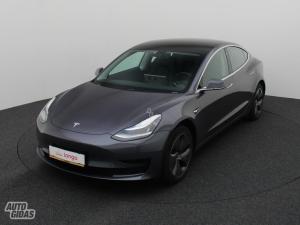 Pelēks Tesla Model 3 2020 Viļņa, ar dzinēja tilpumu 0.00 L un nobraukumu 148 tūkst. km par 18599 €, foto  vietnē AUTOMOTO.COM.LV