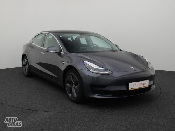 Grey Tesla Model 3 2020 in Vilnius, with an engine capacity of 0.00 L and mileage of 148 thousand km for 18599 €, photo 10 on AUTOMOTO.COM.LV