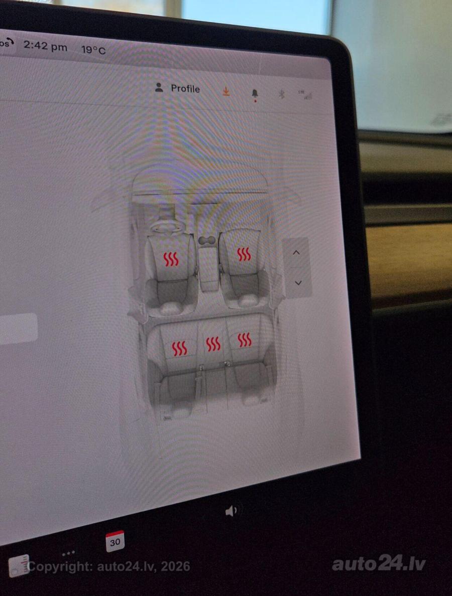 Pelēks Tesla Model 3 2020 Tartu, ar dzinēja tilpumu 0.00 L un nobraukumu 136 tūkst. km par 24999 €, foto 10 vietnē AUTOMOTO.COM.LV