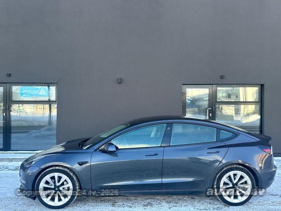 Pelēks Tesla Model 3 2020 Tallina, ar dzinēja tilpumu 0.00 L un nobraukumu 165 tūkst. km par 21900 €, foto 2 vietnē AUTOMOTO.COM.LV