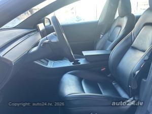 Pelēks Tesla Model 3 2020 Tallina, ar dzinēja tilpumu 0.00 L un nobraukumu 165 tūkst. km par 21900 €, foto 12 vietnē AUTOMOTO.COM.LV