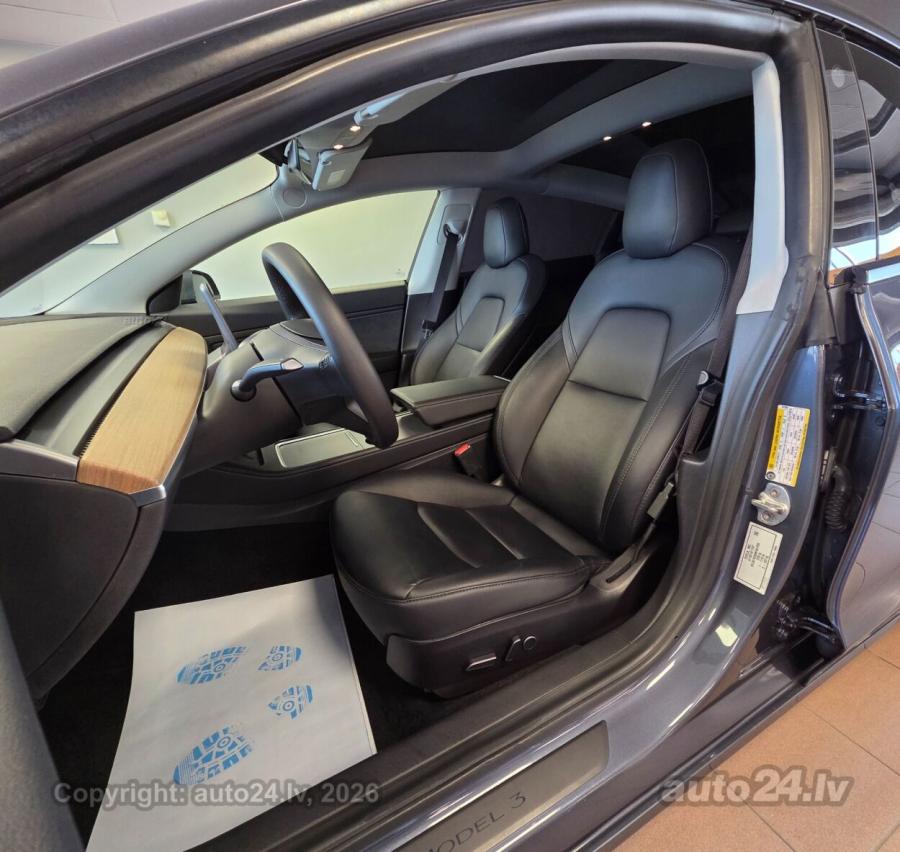 Pelēks Tesla Model 3 2020 Tartu, ar dzinēja tilpumu 0.00 L un nobraukumu 131 tūkst. km par 24990 €, foto 6 vietnē AUTOMOTO.COM.LV