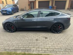 Grey Tesla Model 3 2020 in Parnu, with an engine capacity of 0.00 L and mileage of 128 thousand km for 18990 €, photo 7 on AUTOMOTO.COM.LV