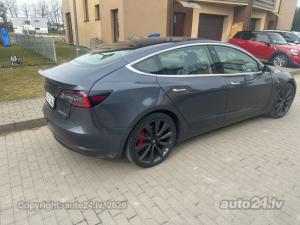 Grey Tesla Model 3 2020 in Parnu, with an engine capacity of 0.00 L and mileage of 128 thousand km for 18990 €, photo 10 on AUTOMOTO.COM.LV