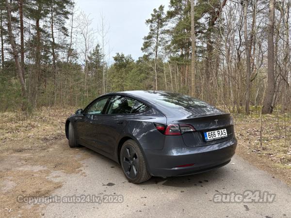 Pelēks Tesla Model 3 2020 Tallina, ar dzinēja tilpumu 0.00 L un nobraukumu 89 tūkst. km par 26899 €, foto 4 vietnē AUTOMOTO.COM.LV