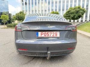 Grey Tesla Model 3 2020 in Vilnius, with an engine capacity of 0.00 L and mileage of 200 thousand km for 17900 €, photo 7 on AUTOMOTO.COM.LV