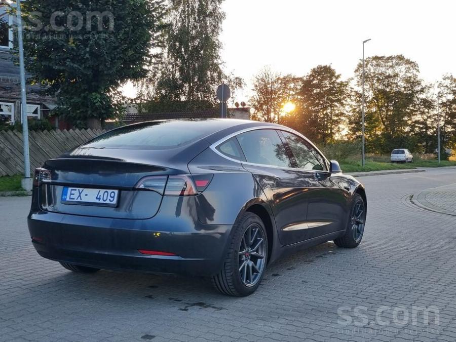 Grey Tesla Model 3 2020 in Liepaja, with an engine capacity of 0.00 L and mileage of 58 thousand km for 26000 €, photo 6 on AUTOMOTO.COM.LV