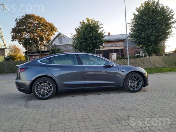 Pelēks Tesla Model 3 2020 Liepāja, ar dzinēja tilpumu 0.00 L un nobraukumu 58 tūkst. km par 26000 €, foto 6 vietnē AUTOMOTO.COM.LV