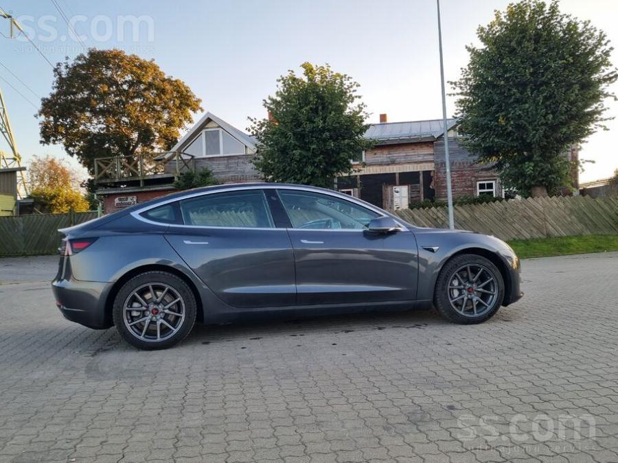 Grey Tesla Model 3 2020 in Liepaja, with an engine capacity of 0.00 L and mileage of 58 thousand km for 26000 €, photo 7 on AUTOMOTO.COM.LV