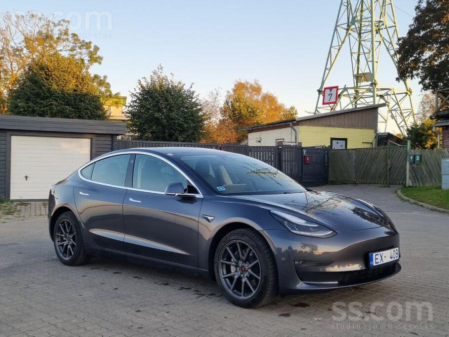 Grey Tesla Model 3 2020 in Liepaja, with an engine capacity of 0.00 L and mileage of 58 thousand km for 26000 €, photo 8 on AUTOMOTO.COM.LV