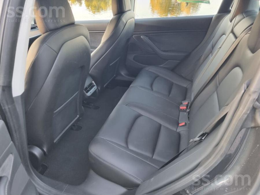 Grey Tesla Model 3 2020 in Liepaja, with an engine capacity of 0.00 L and mileage of 58 thousand km for 26000 €, photo 10 on AUTOMOTO.COM.LV