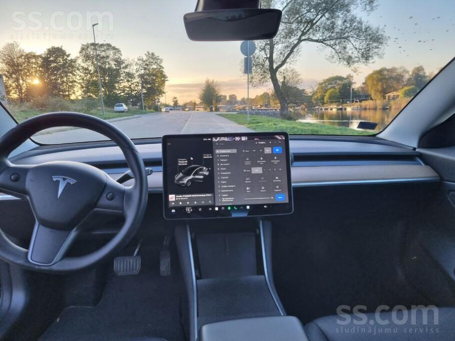 Grey Tesla Model 3 2020 in Liepaja, with an engine capacity of 0.00 L and mileage of 58 thousand km for 26000 €, photo 11 on AUTOMOTO.COM.LV