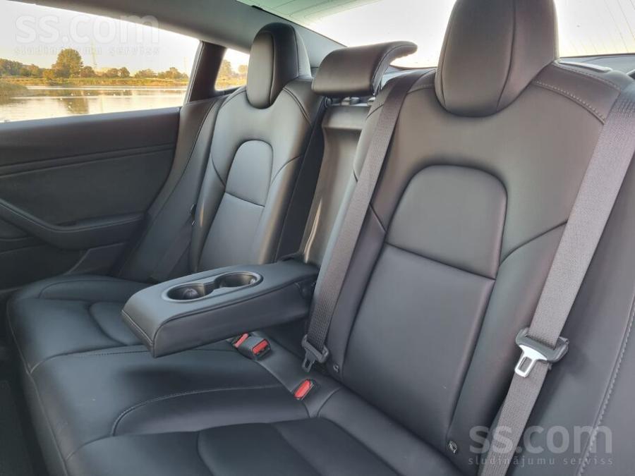 Grey Tesla Model 3 2020 in Liepaja, with an engine capacity of 0.00 L and mileage of 58 thousand km for 26000 €, photo 15 on AUTOMOTO.COM.LV