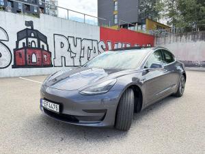 Pelēks Tesla Model 3 2020 Viļņa, ar dzinēja tilpumu 0.00 L un nobraukumu 200 tūkst. km par 17900 €, foto 3 vietnē AUTOMOTO.COM.LV