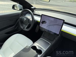 Grey Tesla Model 3 2020 in Riga, with an engine capacity of 0.00 L and mileage of 161 thousand km for 23000 €, photo 16 on AUTOMOTO.COM.LV