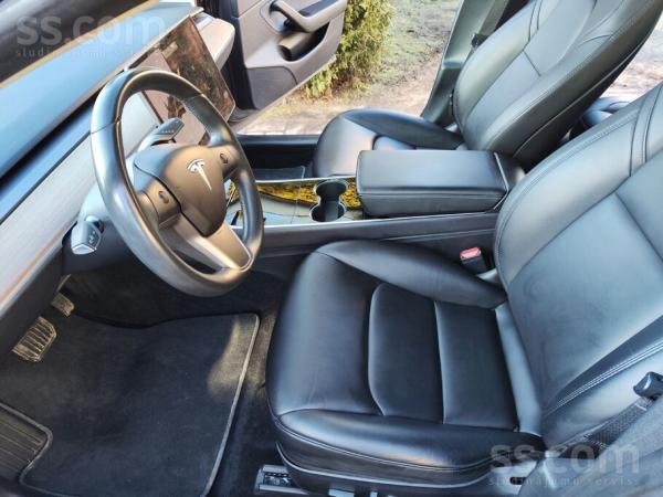 Pelēks Tesla Model 3 2020 Rīga, ar dzinēja tilpumu 0.00 L un nobraukumu 86 tūkst. km par 23999 €, foto 5 vietnē AUTOMOTO.COM.LV