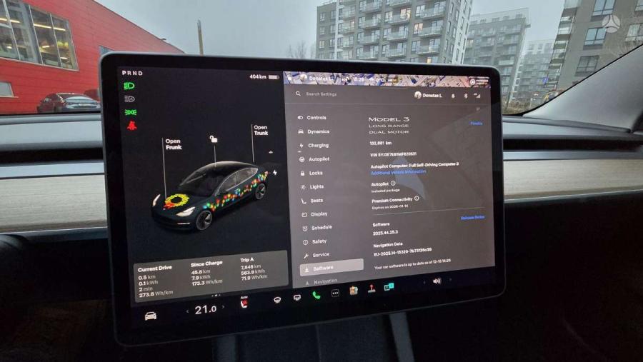 Grey Tesla Model 3 2021 in Vilnius, with an engine capacity of 0.00 L and mileage of 133 thousand km for 22499 €, photo 8 on AUTOMOTO.COM.LV