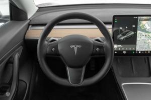 Pelēks Tesla Model 3 2021 Viļņa, ar dzinēja tilpumu 0.00 L un nobraukumu 126 tūkst. km par 23990 €, foto 14 vietnē AUTOMOTO.COM.LV
