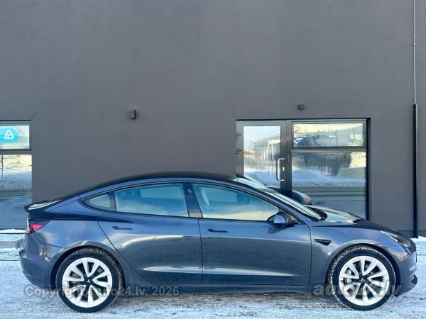 Grey Tesla Model 3 2021 in Tallinn, with an engine capacity of 0.00 L and mileage of 165 thousand km for 22800 €, photo 2 on AUTOMOTO.COM.LV