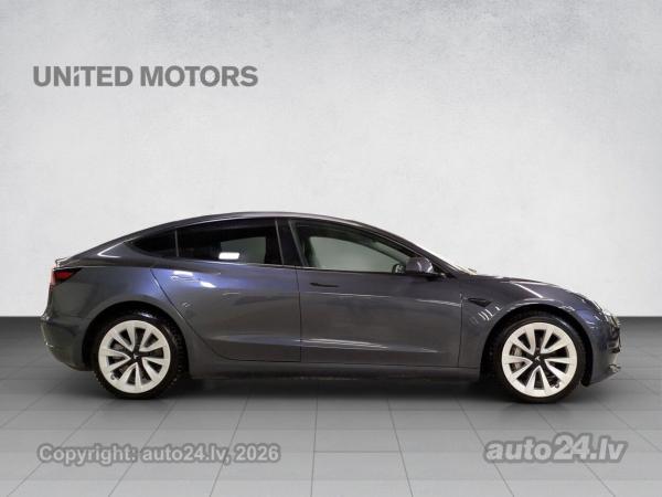 Pelēks Tesla Model 3 2021 Tallina, ar dzinēja tilpumu 0.00 L un nobraukumu 94 tūkst. km par 25990 €, foto 11 vietnē AUTOMOTO.COM.LV