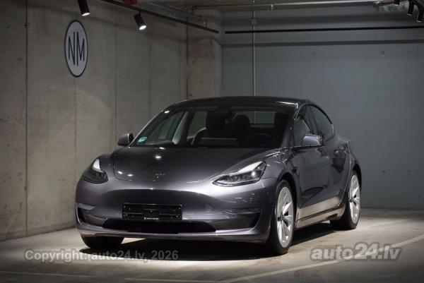 Pelēks Tesla Model 3 2021 Tallina, ar dzinēja tilpumu 0.00 L un nobraukumu 32 tūkst. km par 29990 €, foto 3 vietnē AUTOMOTO.COM.LV